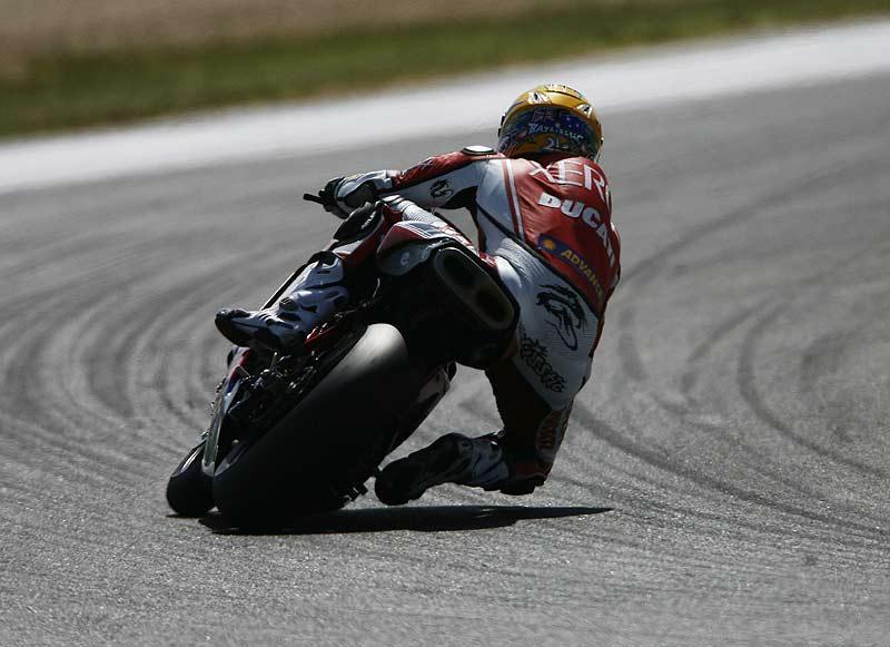 Bayliss tops first day