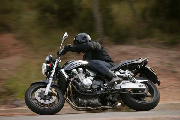 Honda CB1300 S (2005-2013) review | Speed, Specs & Prices