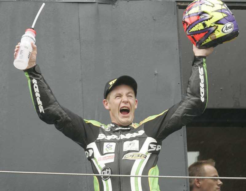 Walker's first WSB win