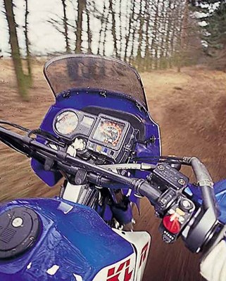 KAWASAKI KLR250 (1984-2001) Review | Specs & Prices