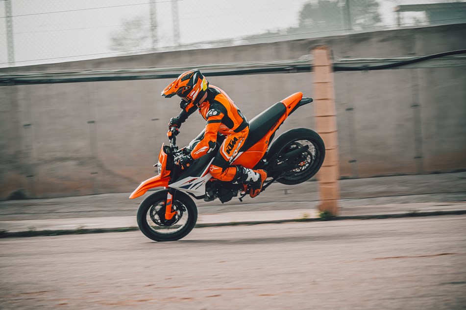 KTM launch single-cylinder 390 SMC R and 125 SMC R for 2025