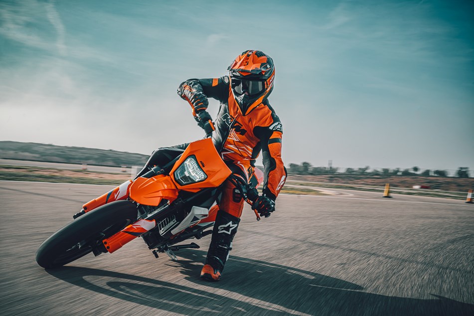 KTM launch single-cylinder 390 SMC R and 125 SMC R for 2025