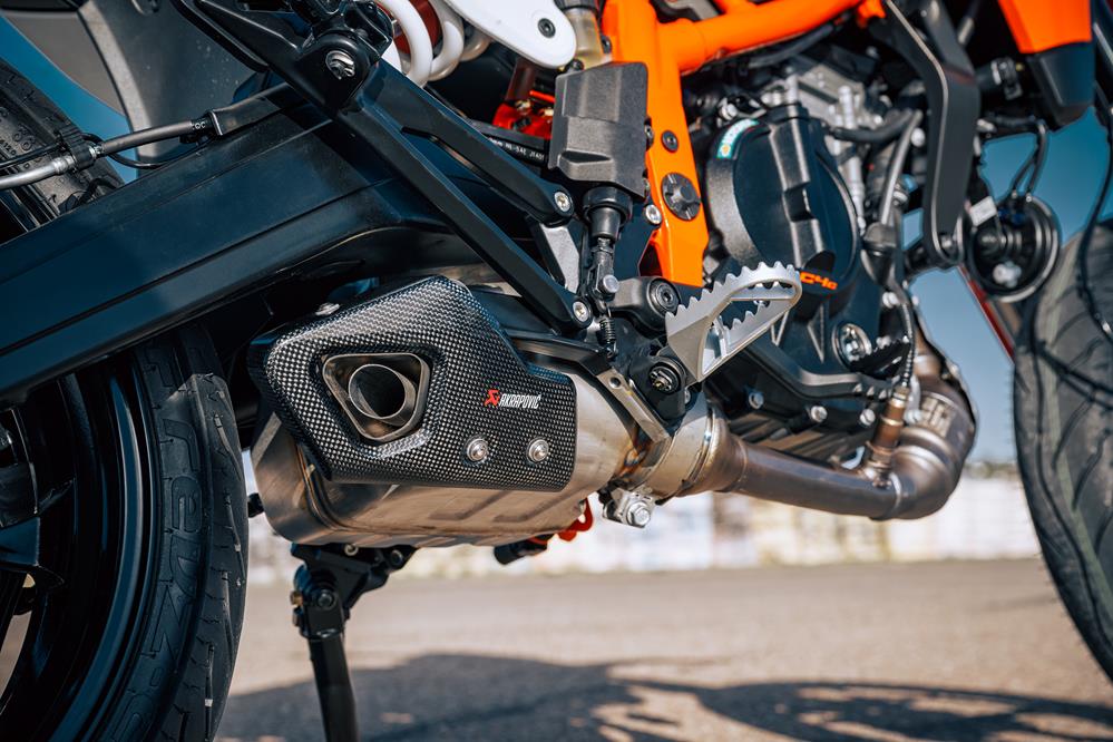 KTM launch single-cylinder 390 SMC R and 125 SMC R for 2025