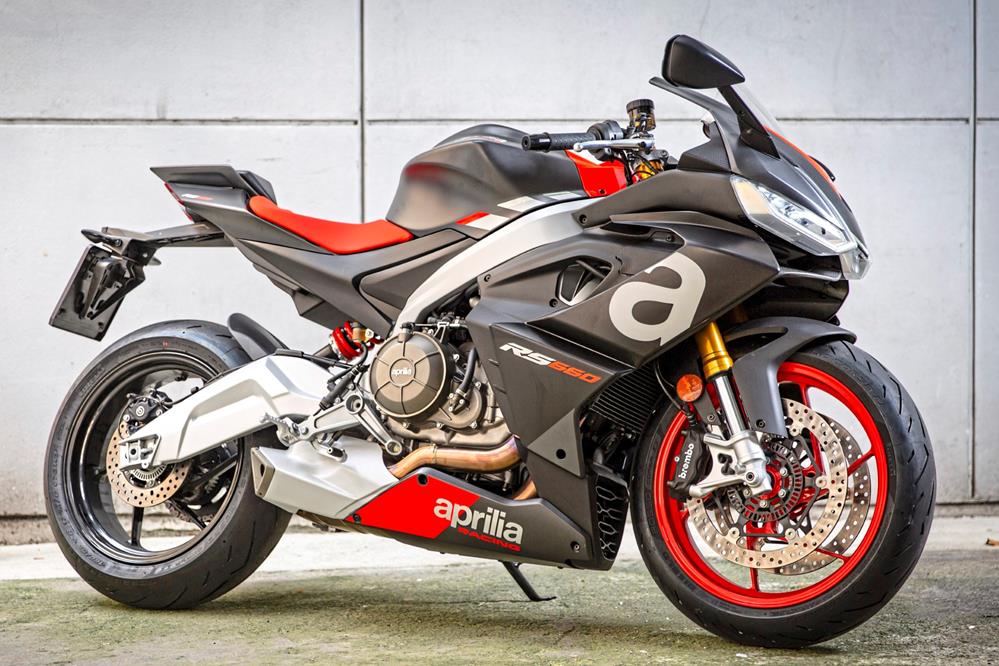 Expert guide to nearly new middleweight motorbikes