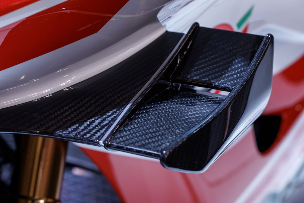 Bimota KB998 Rimini uses adaptive front winglet technology