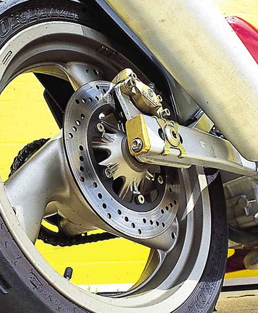 DUCATI 600SS (1993-1999) Review | Speed, Specs & Prices