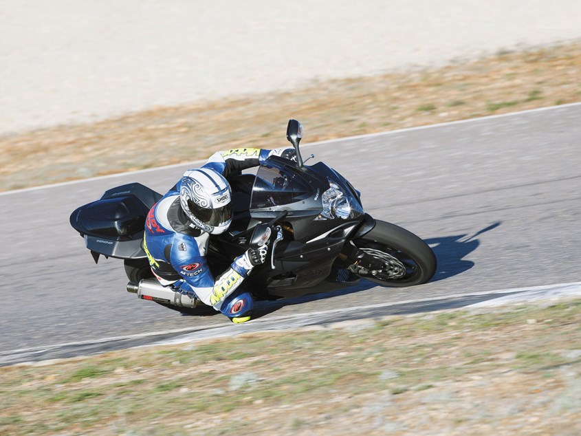 2006-2007 SUZUKI GSX-R750 review: still hits the spot today!