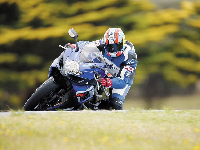 2006-2007 SUZUKI GSX-R750 review: still hits the spot today!