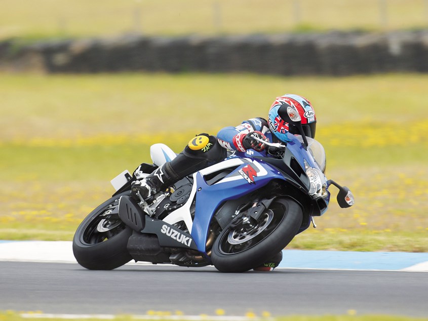 2006-2007 SUZUKI GSX-R750 review: still hits the spot today!