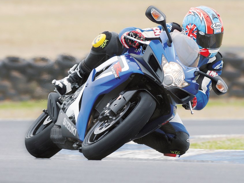 2006-2007 SUZUKI GSX-R750 review: still hits the spot today!