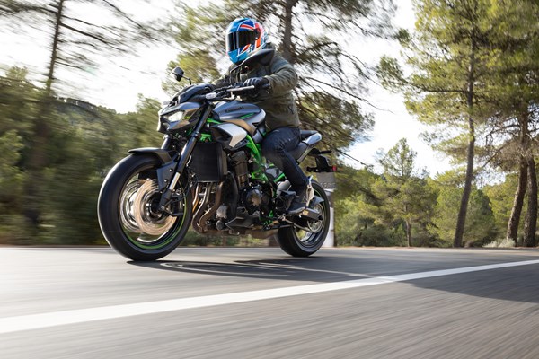 2025-on Kawasaki Z900 review | A solid, sub-litre naked