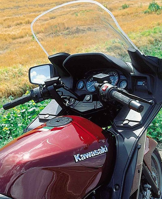 KAWASAKI GTR1000 (1986-1999) Review | Specs & Prices