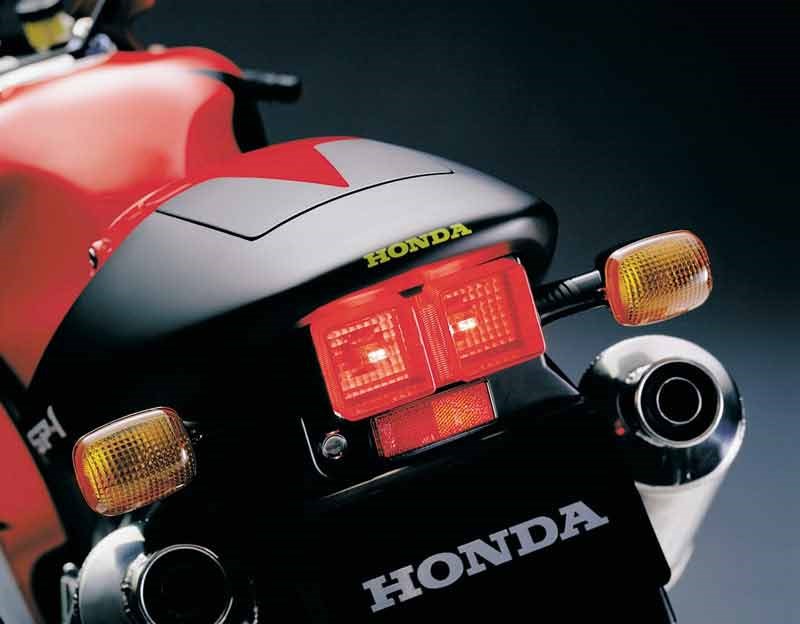 HONDA SP-2 (2000-2007) Review | Speed, Specs & Prices