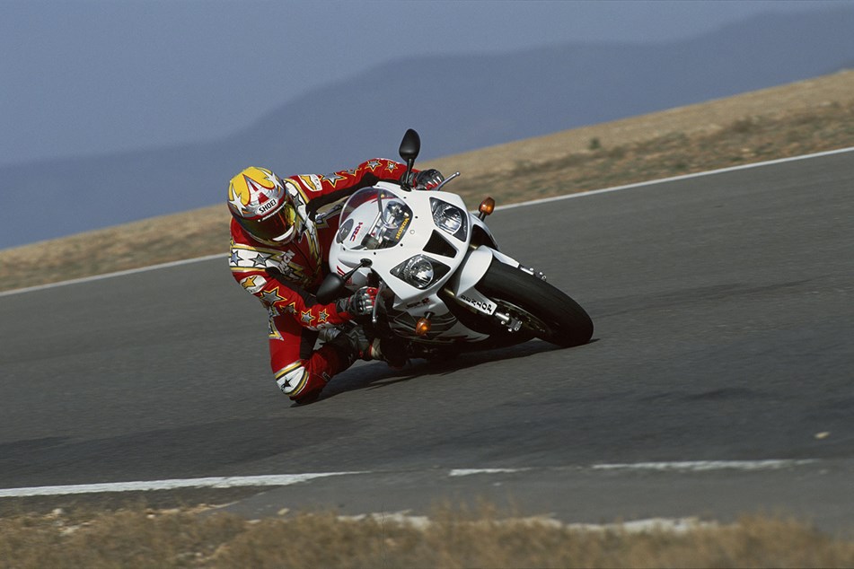 HONDA SP-2 (2000-2007) Review | Speed, Specs & Prices