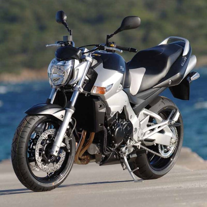SUZUKI GSR600 (2006-2010) Review | Speed, Specs & Prices