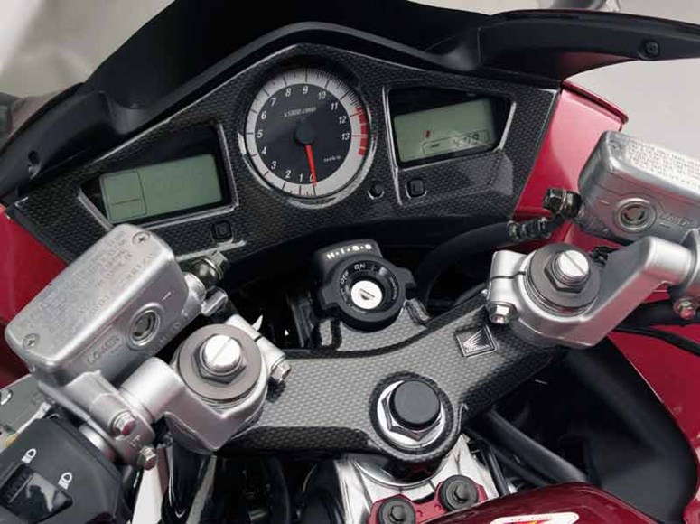 2001-2012 HONDA VFR800 VTEC Review: Specs and Prices