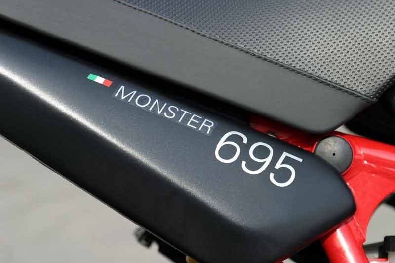 DUCATI MONSTER 695 (2006-2008) Review, Specs & Prices