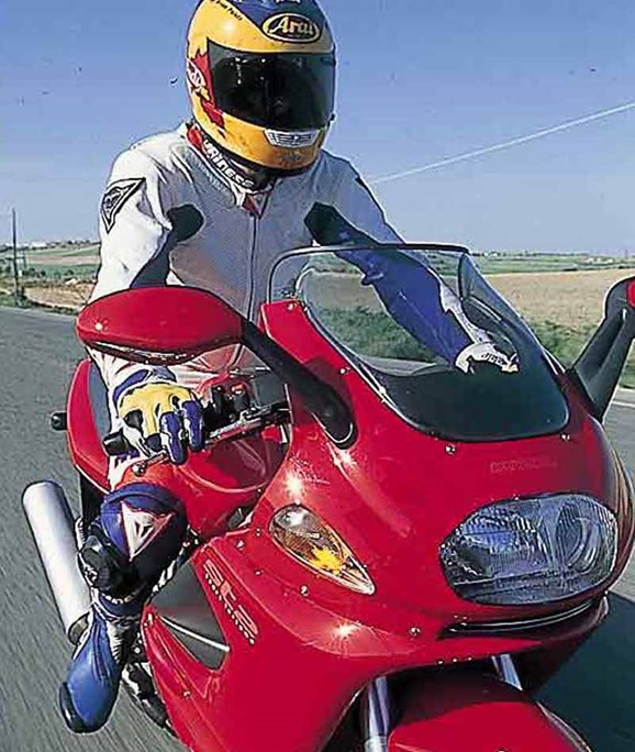 DUCATI ST4 (1996-2003) Review | Speed, Specs & Prices
