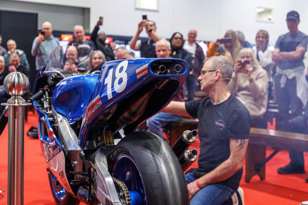 James Whitham restores Yamaha YZR500 Grand Prix bike