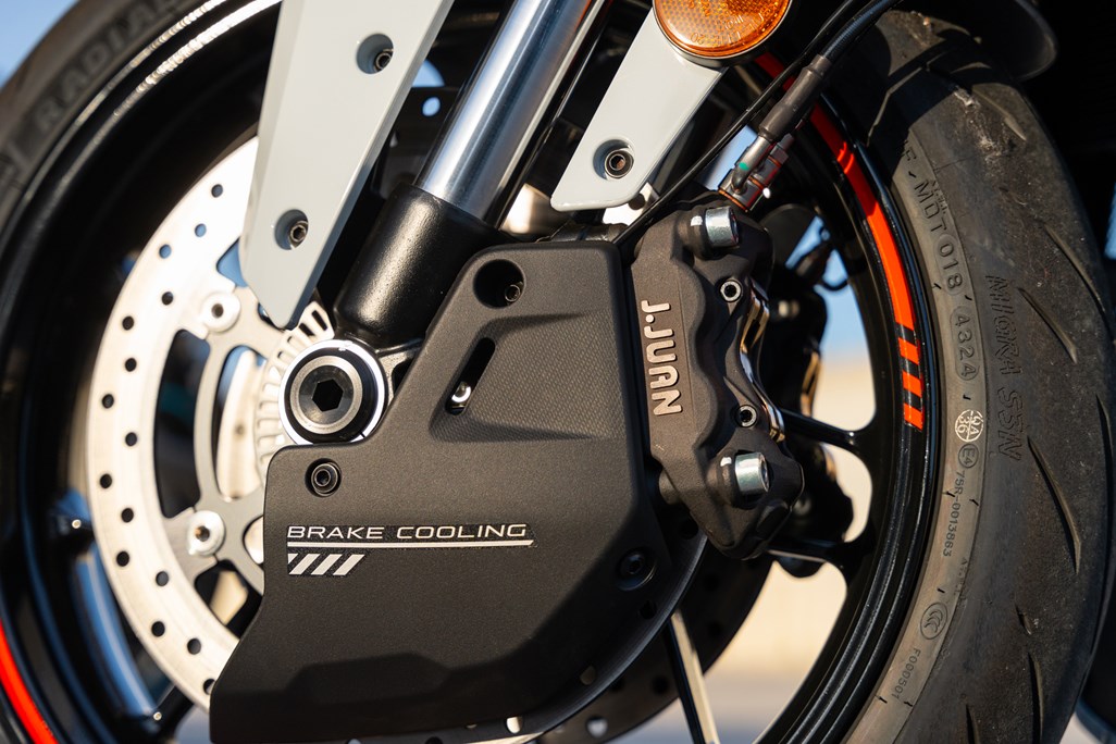 2025-on CF Moto 675SR-R Review: Full-blooded thrills