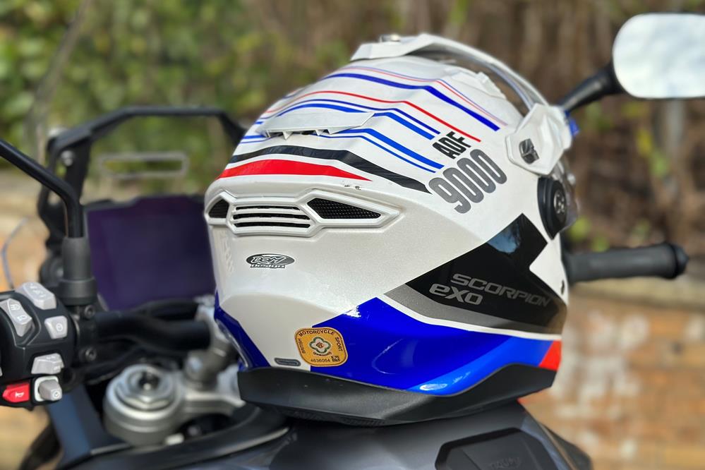 Scorpion ADF-9000 adventure helmet review after 4100 miles
