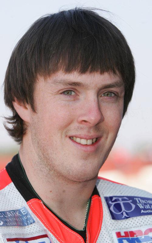 Hobbs wins Supersport race