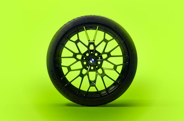 BMW honour Valentino Rossi with M4 CS Edition VR46 car