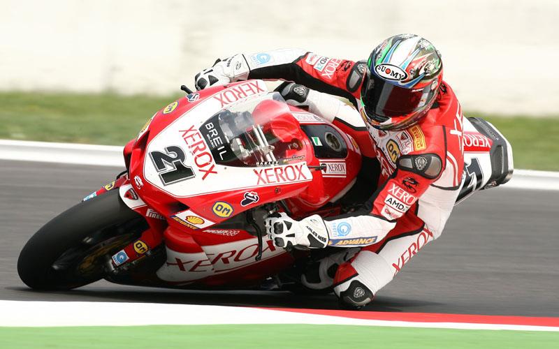 Bayliss goes quickest in qualifying one