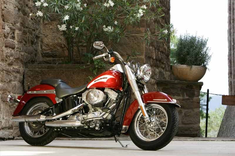 HARLEY-DAVIDSON SOFTAIL (1988-on) Motorcycle Review