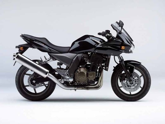 KAWASAKI Z750 (2003-2006) Review | Speed, Specs & Prices