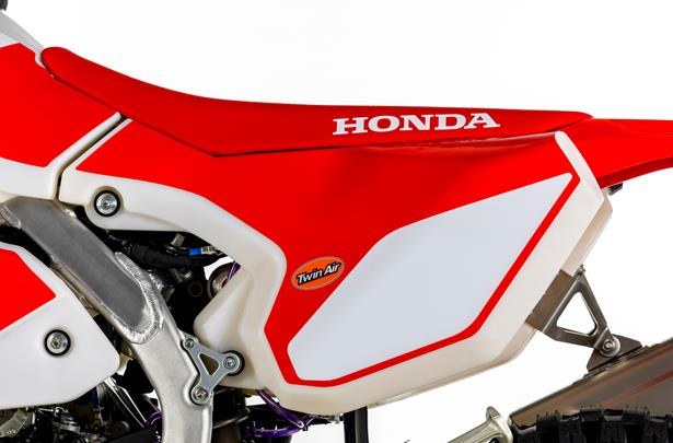 Honda reveal Dakar spec CRF450RX Rally for customer purchase