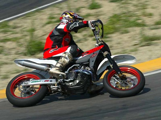 HUSQVARNA SMR450 (2004-on) Review | Speed, Specs & Prices