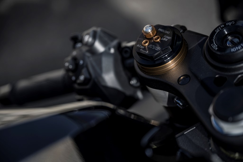 2025-on Yamaha R9 review: real world YZF supersport kicks!