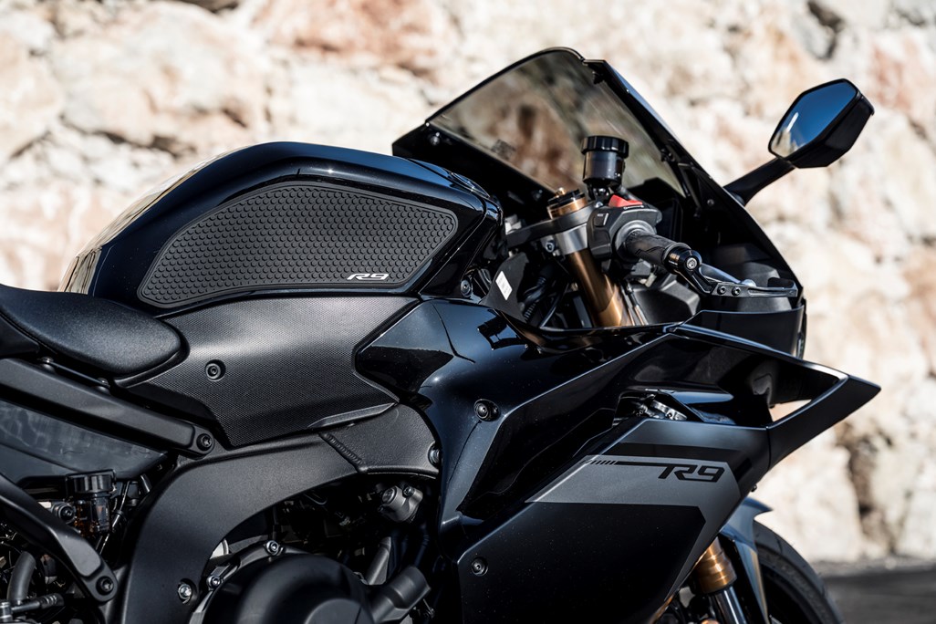 2025-on Yamaha R9 review: real world YZF supersport kicks!