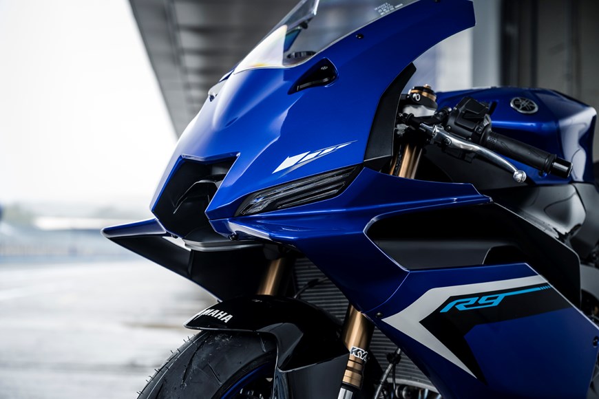 2025-on Yamaha R9 review: real world YZF supersport kicks!