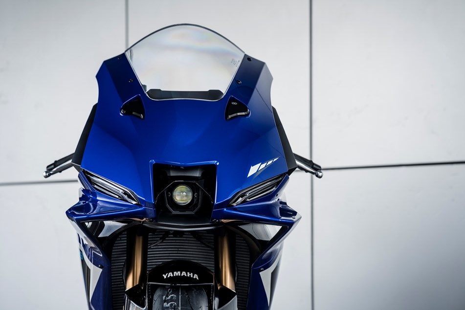 2025-on Yamaha R9 review: real world YZF supersport kicks!