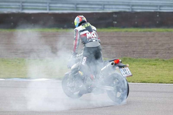 KTM 990 SUPERDUKE (2005-2013) Review | Specs & Prices