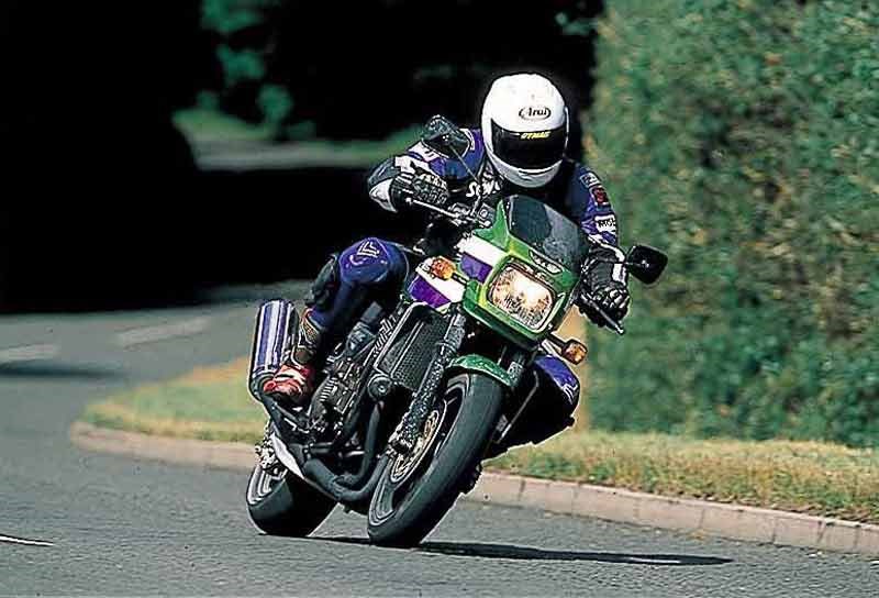 KAWASAKI ZRX1200 (2001-2007) Review| Specs & Prices