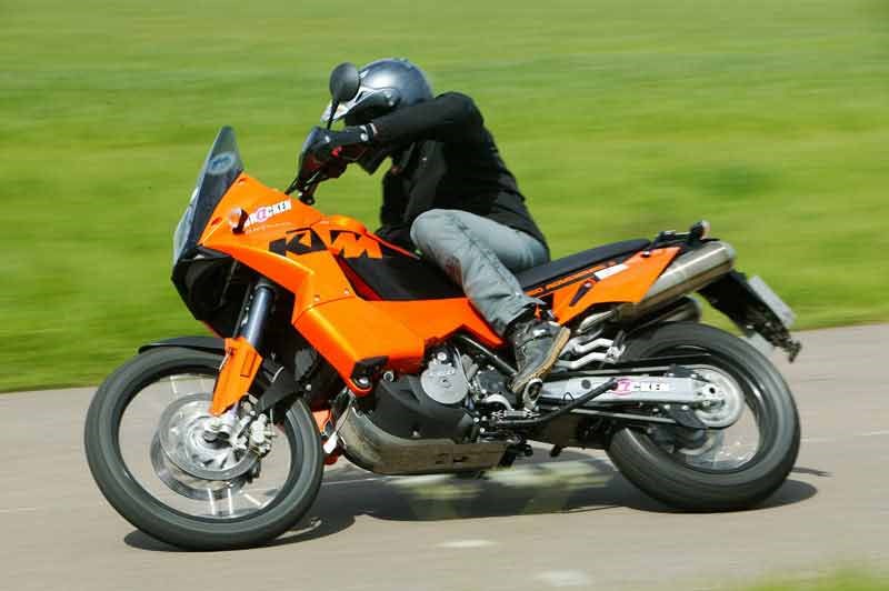KTM 990 ADVENTURE (2003-2012) Review | Specs & Prices