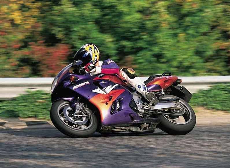 Kawasaki ZX9R (1994-2002) Review | Speed, Specs & Prices