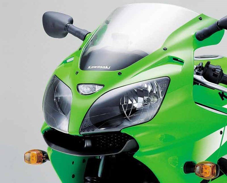Kawasaki ZX9R (1994-2002) Review | Speed, Specs & Prices