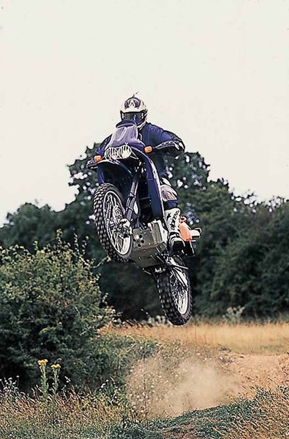 KTM 640 ADVENTURE (1997-2007) Review | Specs & Prices