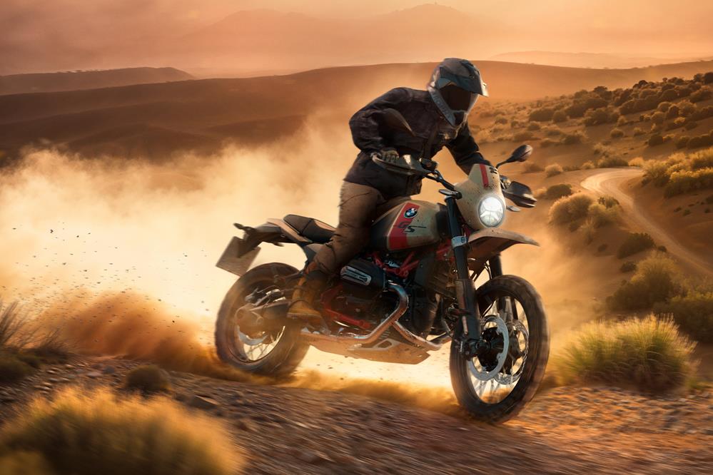 BMW introduce R12 G/S retro off-road naked