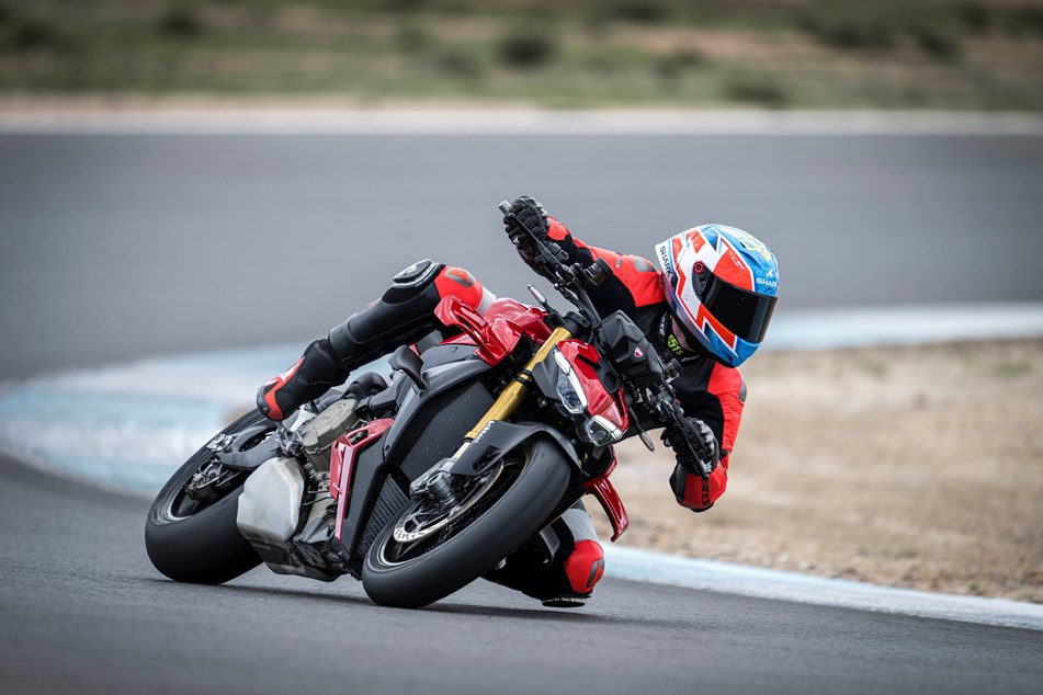 2025-on Ducati Streetfighter V4S review: Bare aggression!