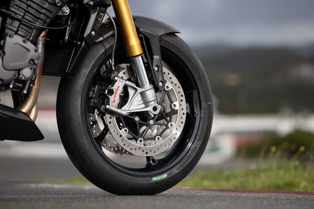 Triumph Speed Triple 1200 RX review: Big triple gets sporty