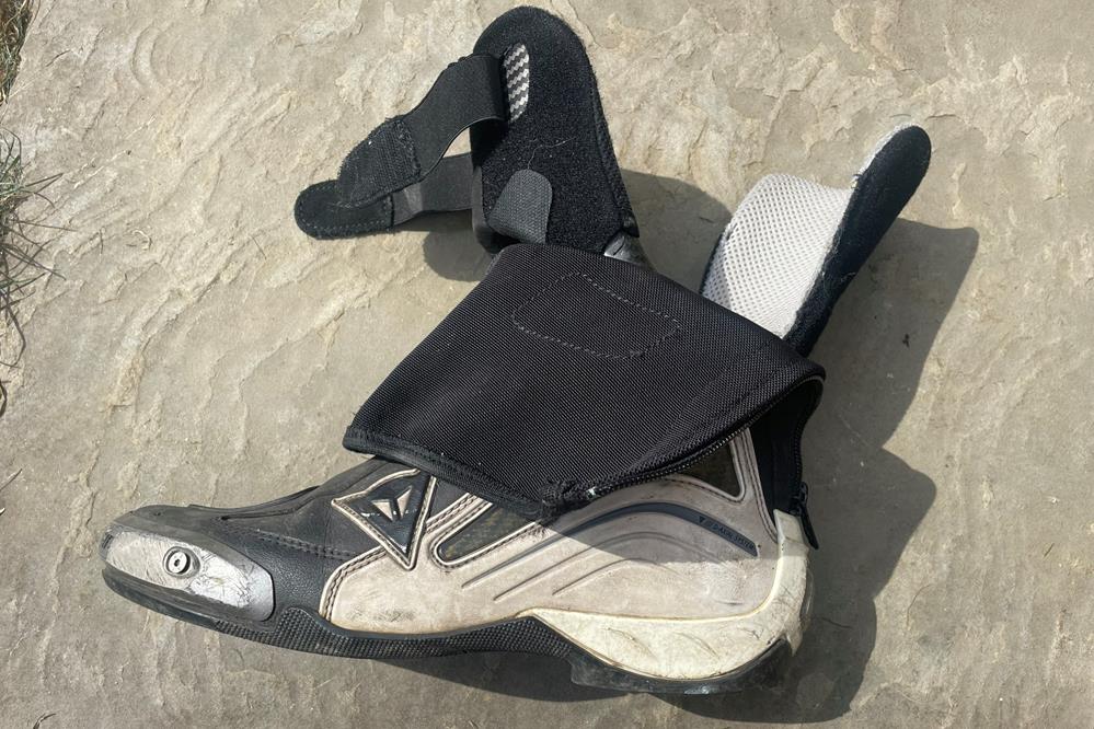 The Dainese Axial D1 boots almost get five stars from Carl