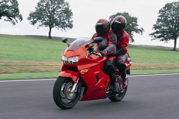 1998-2001 HONDA VFR800i Review | Speed, Specs & Prices