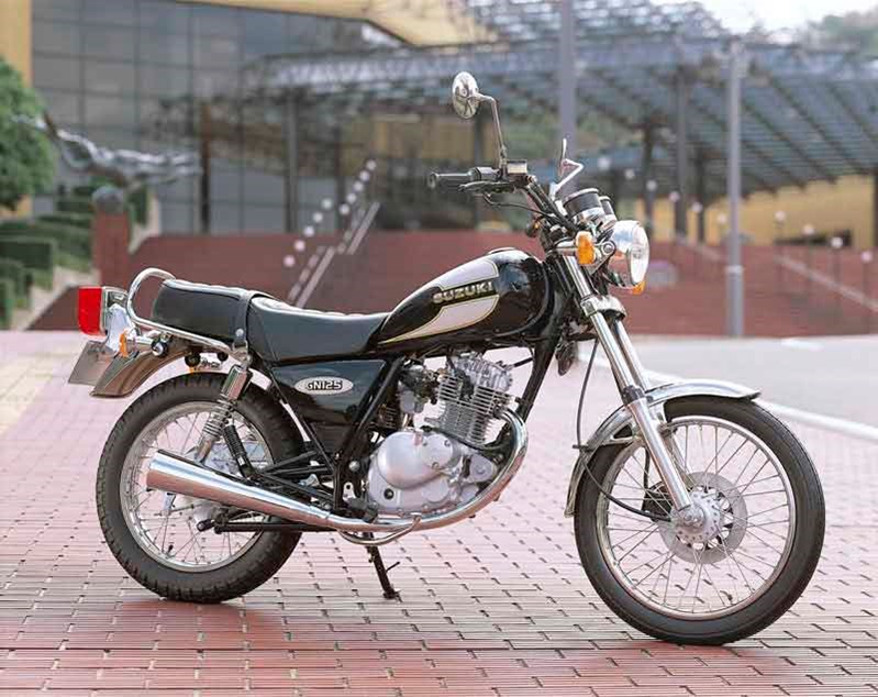 Suzuki GN125 (1994-2001) Review | Speed, Specs & Prices