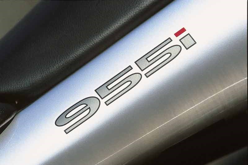 TRIUMPH SPRINT ST (1998-2004) Review | Specs & Prices