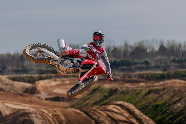 Ducati MX Experience opens in the UK riding the Desmo450 MX